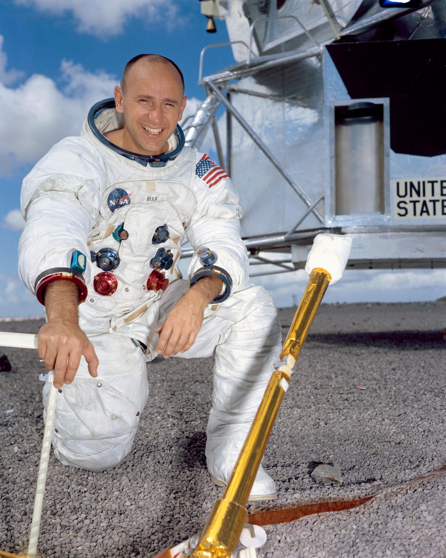 Portraits - Apollo XII - NASA Science