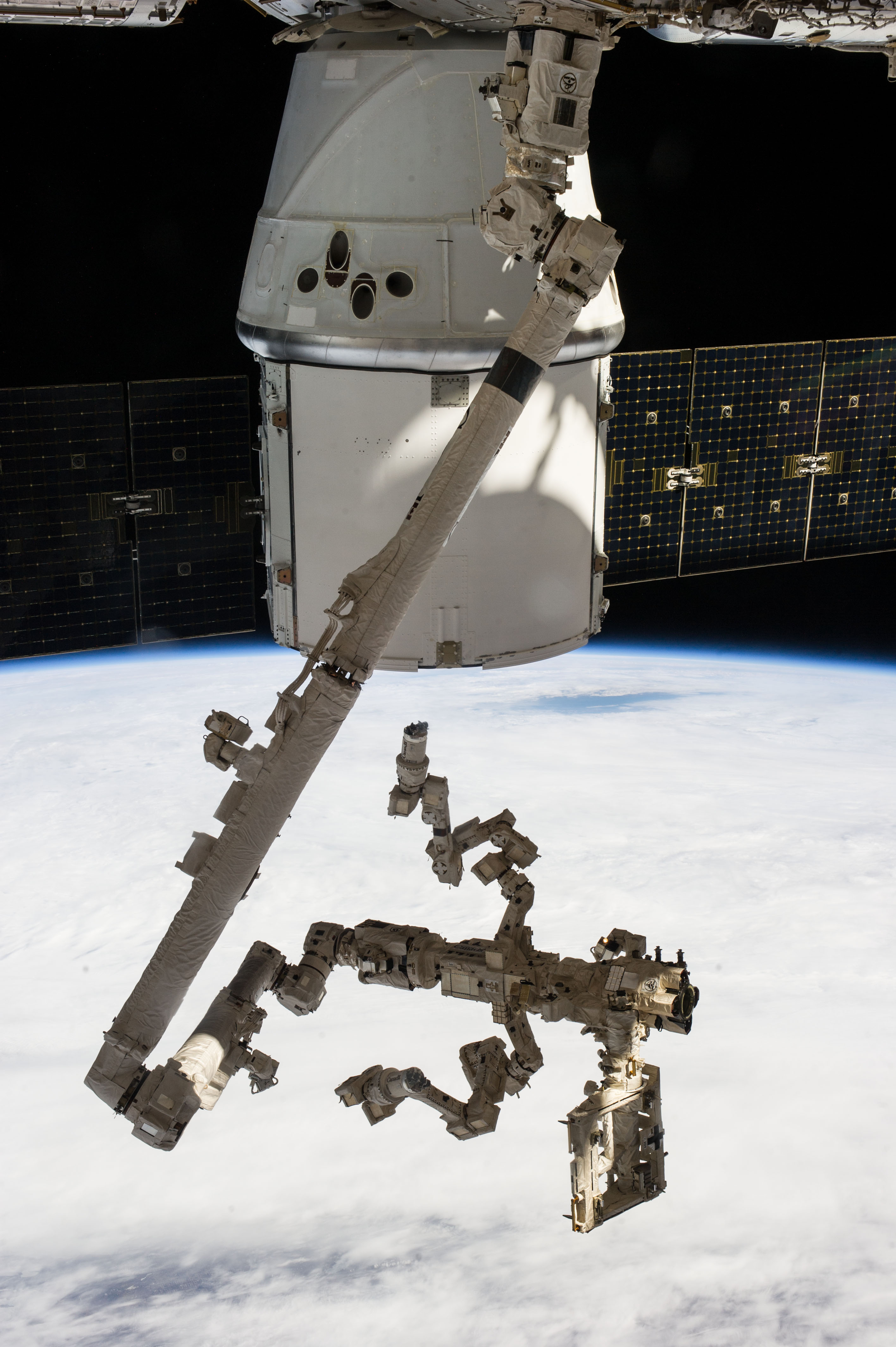 International Space Station, 30 April 2014: "Backdropped against a ...